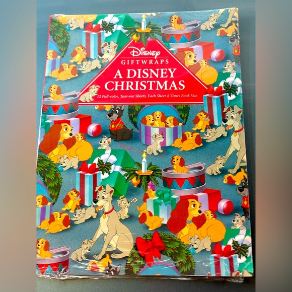 Disney | Party Supplies | Disney 992 Nwt 12 Disney Christmas Tear Out ...